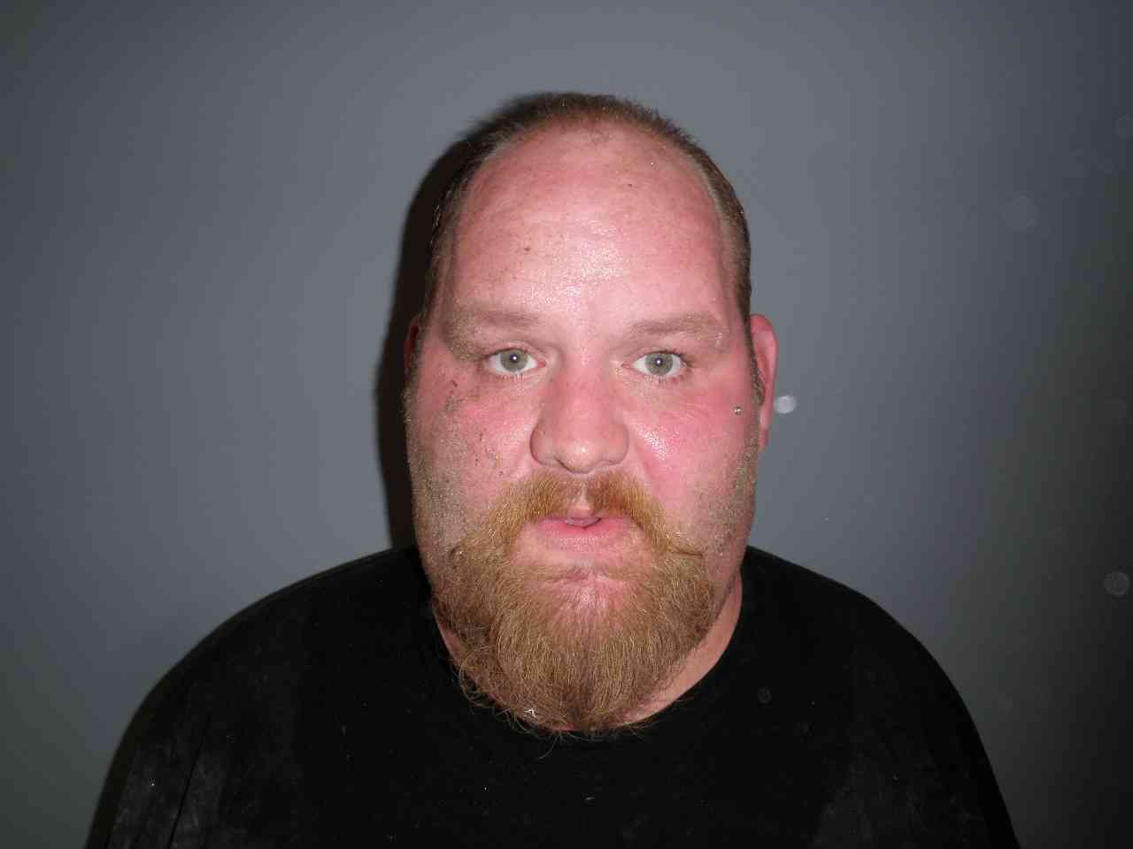 Police wrestle 364-pound, 6-foot Manchester man to ground, charge him ...