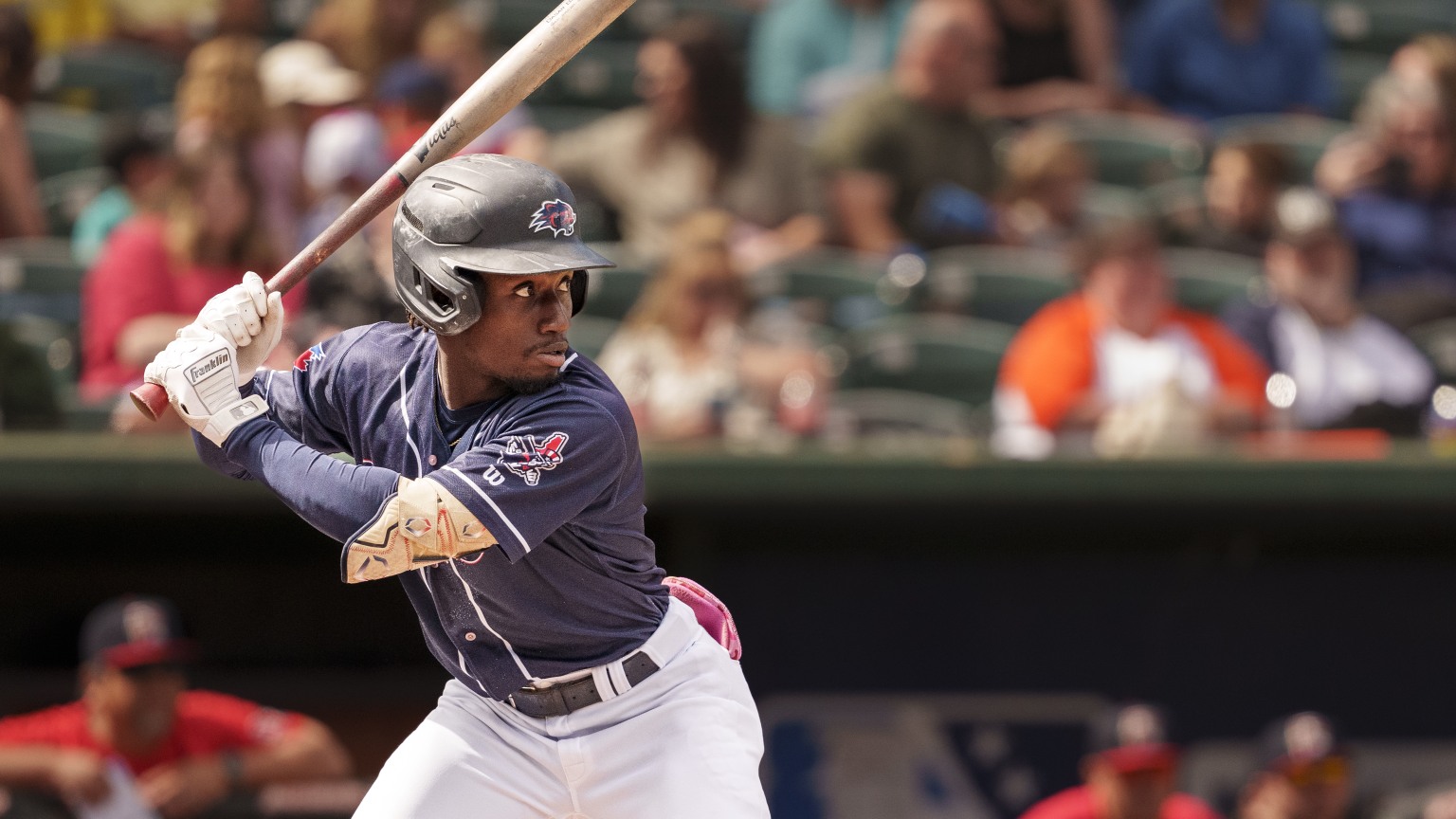 'Cats strike first, but fall to Pats - Manchester Ink Link