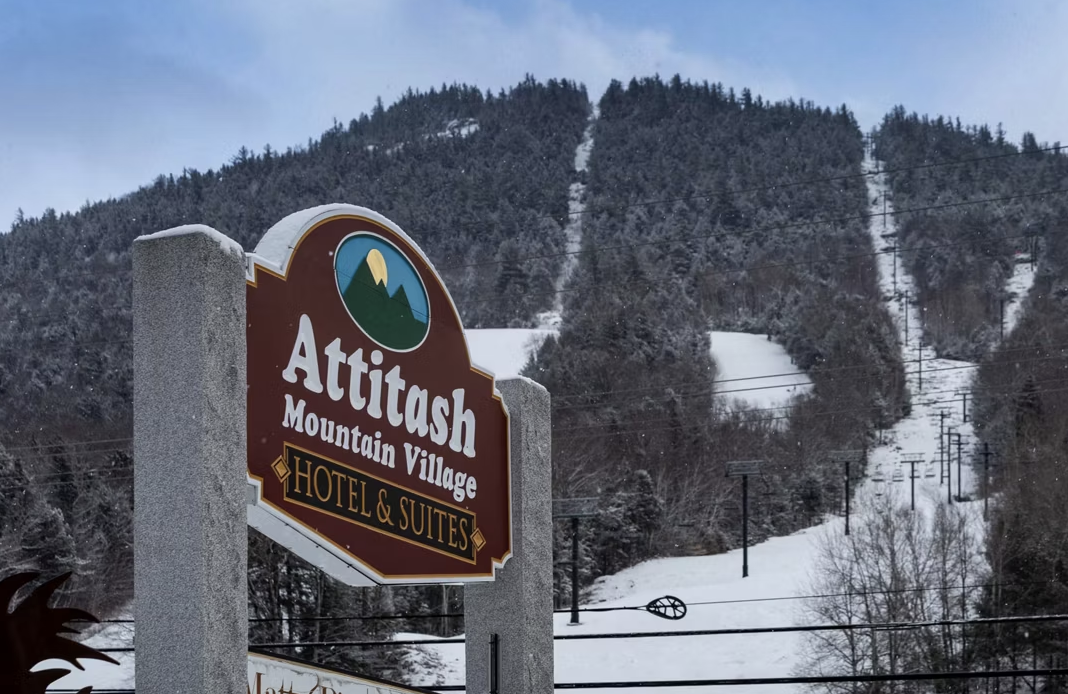 Man injured after 20-foot fall from chairlift at Attitash Resort ...